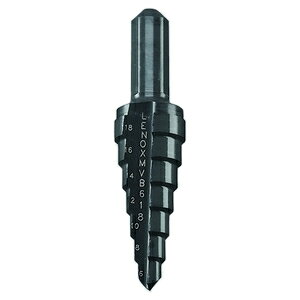 LENOX バリビット段付きドリル 6-18mm VB618 商品の特徴 ●波型2枚刃タイプ(特許)の刃形状で、早くバリの少ない正確な真円の穴をあけることが出来ます ●先端部のパイロットドリルによりブレが少なく、素早くドリルが部材をとらえる...