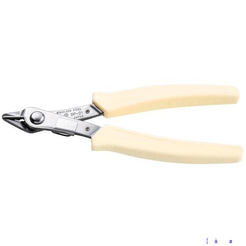 オレンジブック トラスコ中山　TRUSCOスリーピークス ステンレス製ニッパ(リードストッパー付・バネ付) 126mm 〔品番:SP21〕[ 注番:4962826]特長●切れ端飛散防止ストッパー付です。●連続作業が楽なキックばね付です。仕様...