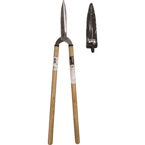 オレンジブック トラスコ中山　TRUSCO鋼典 葉刈鋏 鎚目門型 2尺栗柄入 〔品番:A18〕[ 注番:1269729]特長●火造り鍛造による鍛えられた刃物です。●日立安来鋼を貼り合せてあり、刃研ぎが楽にできます。●600mmの栗柄を、使う...