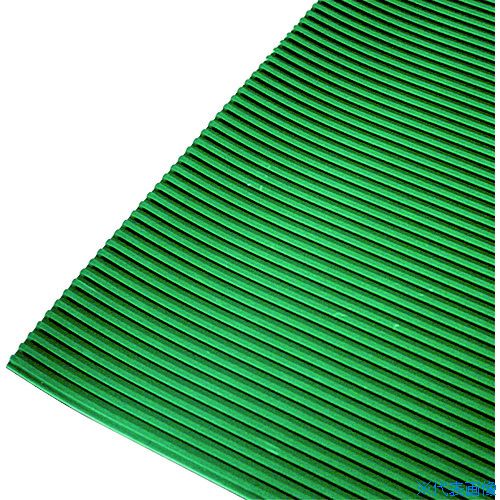 オレンジブック トラスコ中山　TRUSCOWAKI 筋ゴムマット緑 3×1000×5M 〔品番:WRCGB3X1000X5M〕[ 注番:1372788]特長●滑りにくく消音効果があります。●衝撃吸収効果があり屋外でも使用できます。●防炎性能...