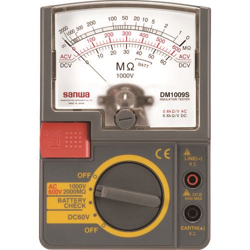 オレンジブック トラスコ中山　TRUSCOSANWA アナログ絶縁抵抗計 〔品番:DM1009S〕[ 注番:8291257]特長●小型単レンジ式アナログ絶縁抵抗計です。●交流電圧：600V・直流電圧：60Vの測定も可能です。●単発および連続...