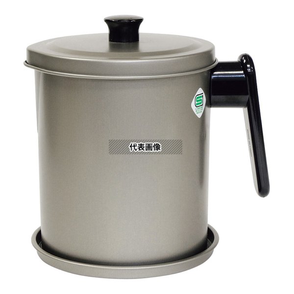 商品の特徴 トルネオ フッ素コート オイルポット 1.2L 受皿付 S-20 ●新開発のトルネードフィルター採用により、油が早く落ちるので、後片付けも早く快適でイライラ解消に。 ●受皿があるので、垂れた油も後片付けが簡単。 ●油汚れに強く、...