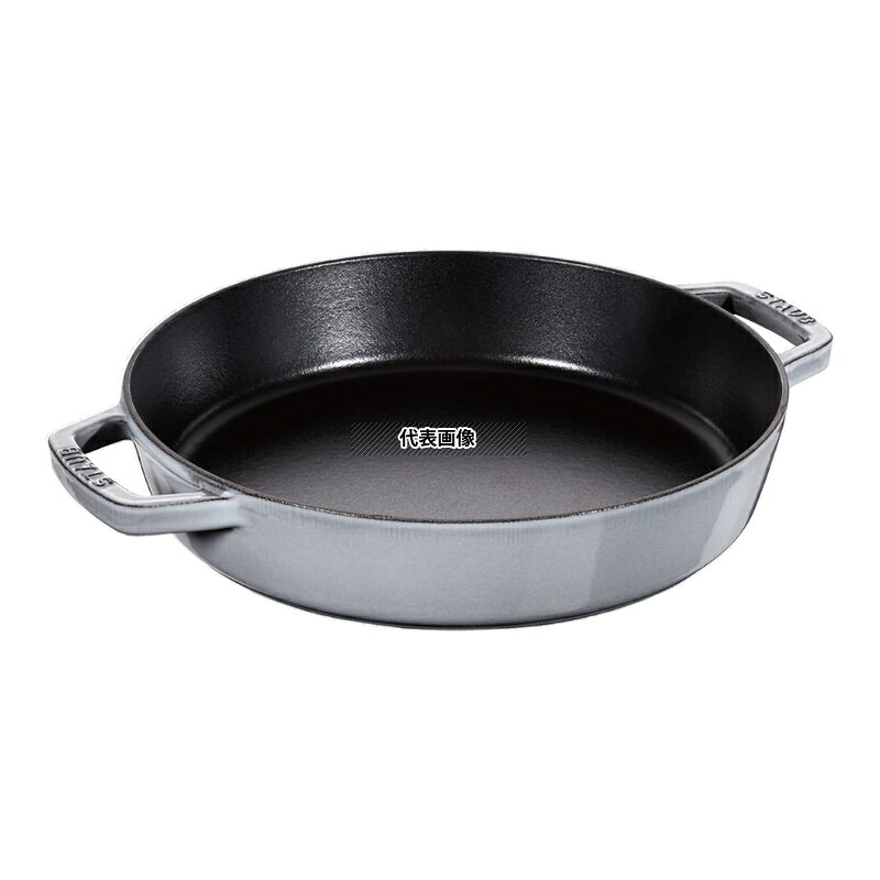商品の特徴 ストウブ 両手フライパン ラウンド 26cm グレー 40511-726 ●三ツ星シェフが大絶賛。ミシュランの星付有名レストランの数多くのシェフが好んで使用するストウブ社(本社：フランスチュルケムTURCKHEIM) ●ストウブ...