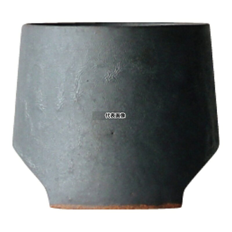 商品の特徴 TSUKI 瓦食器 Cup 65 (湯呑) ●電磁調理器は不可、食洗機は適合 ●美しい鉄色は食材を映えさせます ●炎のゆらめきによって生まれる独特のシワは一点ものです。 製品仕様 ●商品ブランドシリーズ:TSUKI YASUDA...