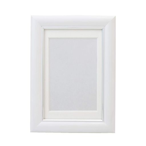 表面板:PET(光沢・無反射の2WAY仕様) 額縁外寸:W135xH185xD14mm 額縁内寸:W92xH141mm マット外寸:W102xH152mm マット内寸:W75xH114mm 重量:120g 本体:樹脂製 マット厚:2mm(V...