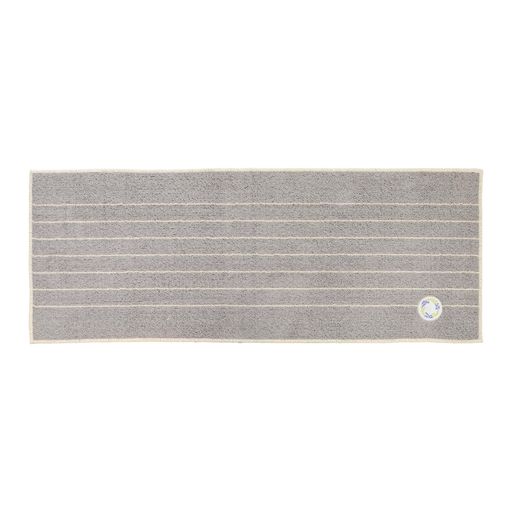 サイズ:約45cmx120cm(マットの高さ 約6mm) 品質:ポリエステル・綿・レーヨン・その他、裏面すべり止め加工 生産国:中国 重量:615グラム ミモザとベリー系の果物がモチーフの、可愛らしいリースのワッペンをあしらったキッチンマッ...