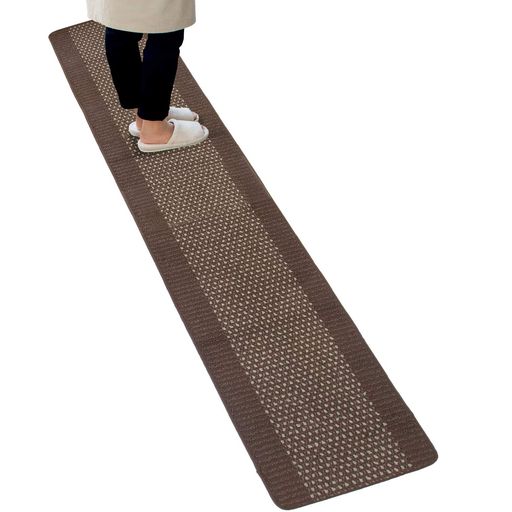 本体サイズ:約45cmx270cm(マットの高さ 約8mm) 本体重量:約1214g 素材・材質:ポリプロピレン100%(裏面すべり止め加工) 原産国:日本 ご家庭で繰り返し洗濯することを考えて開発された優踏生キッチンマット。軽くてやわらか...