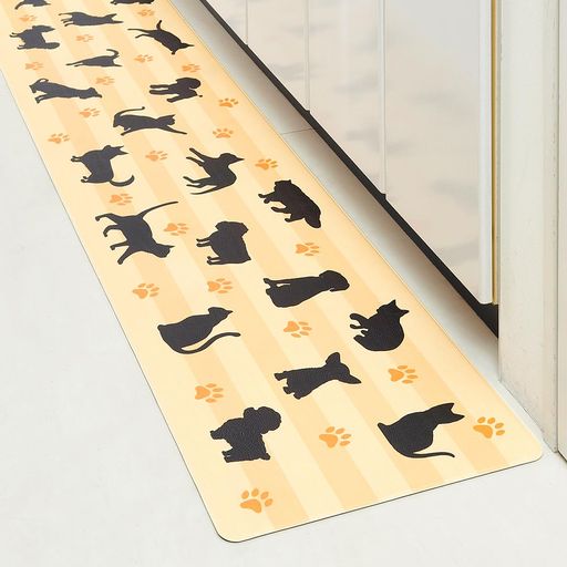 【商品仕様】商品サイズ/(約)40x180cm、厚み/3.5mm、柄/犬猫風、材質・成分/表面・裏面:塩化ビニル樹脂、本体:塩化ビニル樹脂(発泡) 【厚みのあるクッション素材】厚さは約3.5mmのソフトな素材。やわらかな踏み心地のキッチンマ...