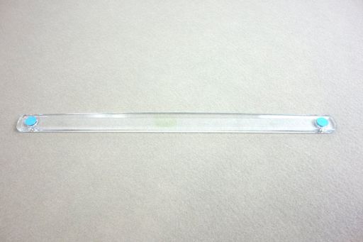 【外寸法】21.5x6x300mm 【色】青【材質】アクリル樹脂、マグネット 【入り数】1本 【保持枚数】A4コピー用紙約14枚