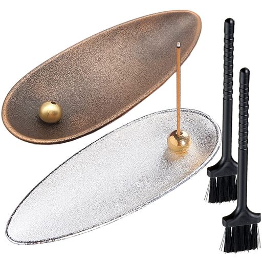 【仕様】:本体のサイズ(約):長さ14cm、幅5.4cm、高さ1cm。 玉の直径:約3mm。 重量:約65.5g/個。 素材:合金。 カラー:シルバー、ブロンズ 内容物:舟型お香立*2(シルバー、ブロンズ各1個)+灰掃除用ブラシ*2 【高級...