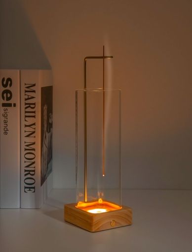 【ユニークでおしゃれなデザイン】このお香立てのベースにはLEDライトが付いており、3種類の色温度の光を放つことができます。家やオフィス、アウトドアなど、どんな場所でも瞬時にロマンチックな雰囲気を演出できます。 【灰が散らばらない】このお香立...