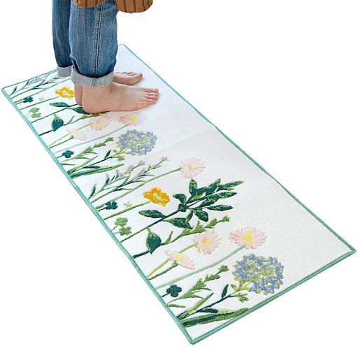サイズ:約45cmx120cm マットの高さ: 約5mm 素材:アクリル100%(吸水加工) 抗菌防臭加工・裏面すべり止め加工 生産国:日本