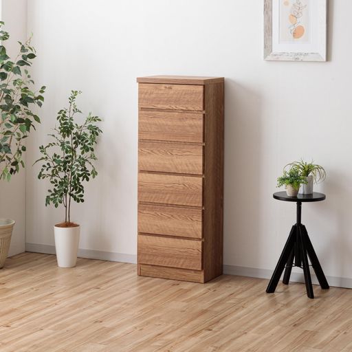 サイズ:幅45cmx奥行30cmx高さ120cm 1 奥行30cmの価値が一瞬で伝わる。奥行30cmのスリム設計(完成品・日本製) 通路や限られたスペースにも置きやすく、圧迫感を抑えながら収納を増やせます。 「置けなかった場所」にちょうどい...