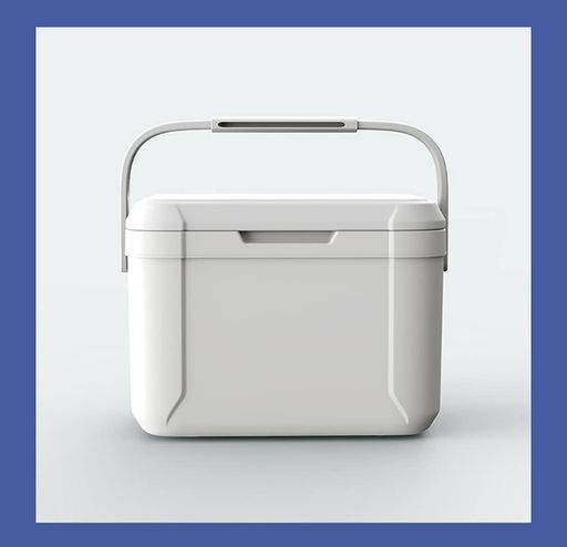 肉厚の断熱材を圧入し、蓋裏のパッキンを極めて緻密にすることで、外気の影響を受けにくく保冷力が高いクーラーボックスです。※フードシールは汚れますので開けないでください。常に衛生的な容器または包装に保管してください。 頑丈で継ぎ目のない構造で設...