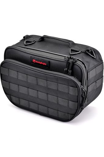 コンパクトな9Lのバイク用サドルバッグ 補強フレームにより、荷物が少ない時でもスクエア形状をキープ 荷崩れ防止ネットにより、開口部が広い横開きでも荷物が落ちにくい 背面部はサドルバッグサポートに差し込むだけで走行時の振れを抑制 バッグ下部の...