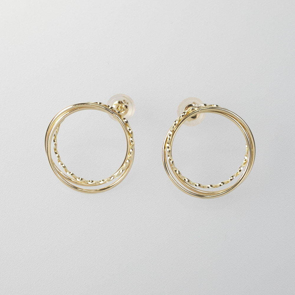 COMMENT 背伸びをしない、我慢もしない。 自分の「好き」をよく知るオトナの女性に似合う、ジュエリーブランド。 もっと、自分が愛せる自分へ。 それが「cheriecrin」の想いです。 【シェリークラン/cheriecrin】 【カラー...