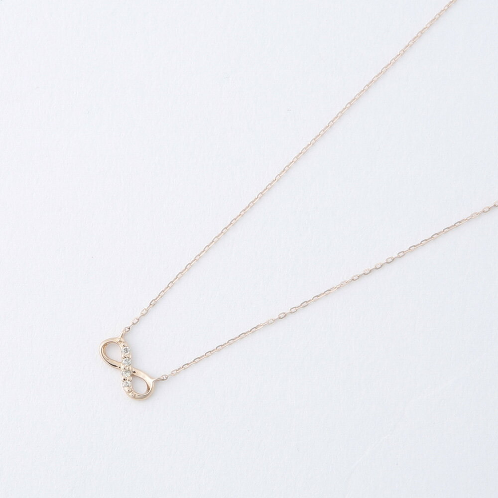 COMMENT 背伸びをしない、我慢もしない。 自分の「好き」をよく知るオトナの女性に似合う、ジュエリーブランド。 もっと、自分が愛せる自分へ。 それが「cheriecrin」の想いです。 宝石箱をコンセプトに、繊細なアンティークテイストと...