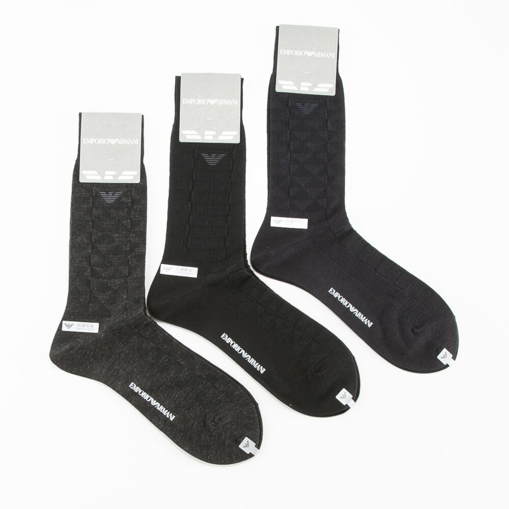 COMMENT エンポリオアルマーニのロゴソックス。 EAロゴで、足元コーデをぐっとおしゃれに。 お誕生日などのお祝いやプレゼント、プチギフトにもオススメ。 【エンポリオアルマーニ/EMPORIO ARMANI】 【カラーバリエーション】ブ...