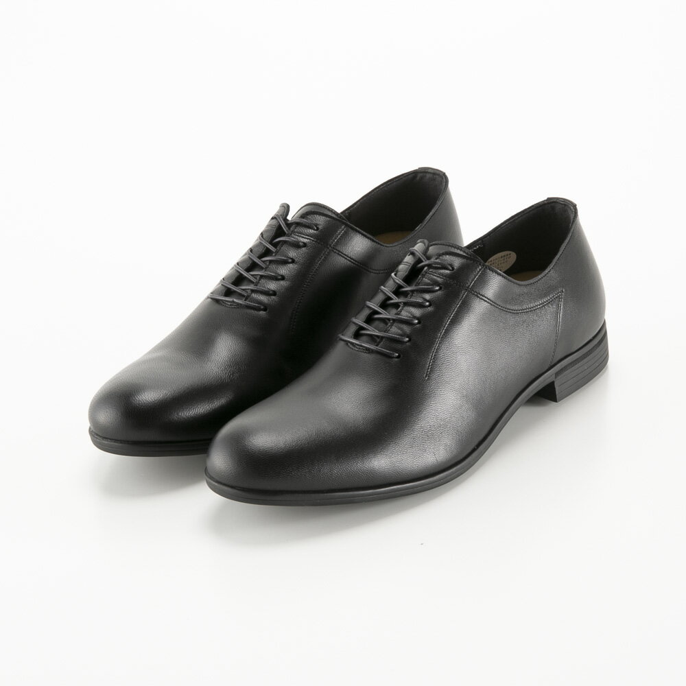 COMMENT やわらかいソールと2.50mmのカップインソールによる、抜群の履き心地。 上質でソフトなオイルレザーとヒール付きのソールによる、上質感のあるルックス。まさにスニーカーと革靴のハイブリッドモデルです。 きれい目のカジュアルスタ...