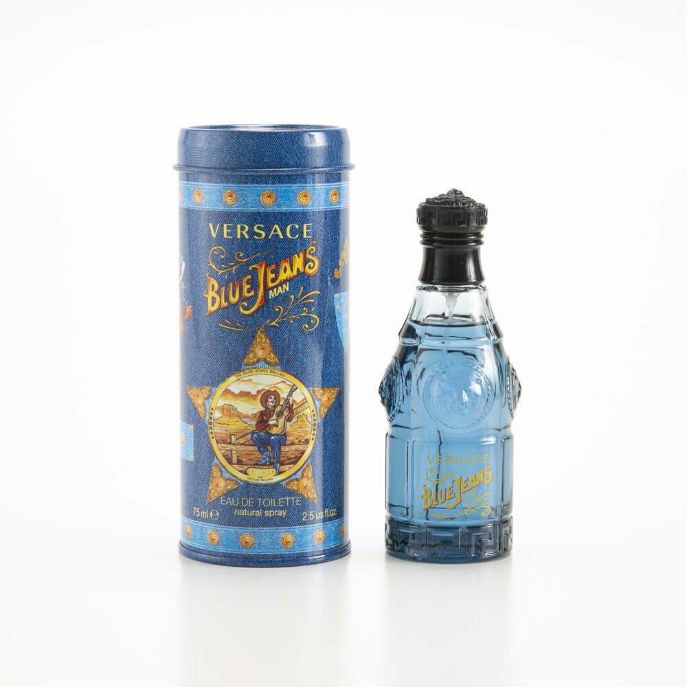 COMMENT ジーンズシリーズの中で一番人気、快活に気楽で若々しいというイメージがコンセプトの「ブルージーンズ」。 「VERSACE」らしい缶に入ったフレグランスです。 清潔感もある爽やかなシトラスウッディの香り。 【ヴェルサーチ/VER...