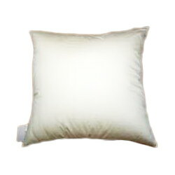 製品仕様 【サイズ】 45×45センチ 【重　さ】 0.6キロ 【中わた】 ダウン50％　フェザー50％　 【表　地】 綿100％（60サテン） 【製　造】 日本