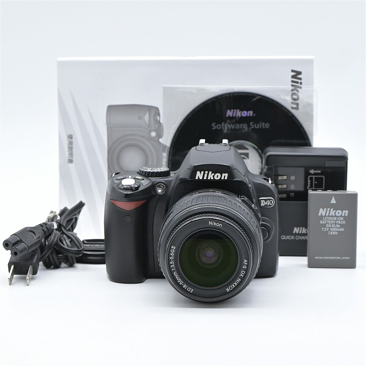 商品説明外観全体的にすれ傷/てかりが見られ使用感がありますが、まだまだお使い頂けるコンディションです。写真でご確認ください。光学小チリ程度で撮影に影響するカビやクモリもなく視認性良好です。動作検品動作確認実施しており問題ありません。付属品写...