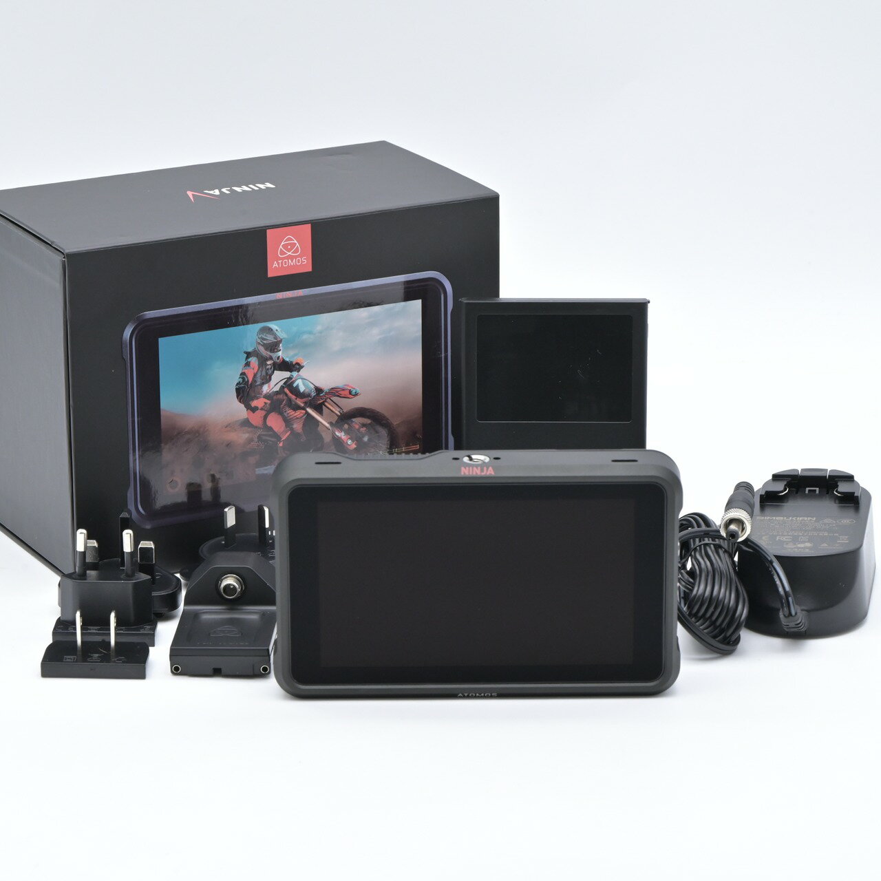 商品説明外観使用感が極めて少なくすれや傷はほんのわずかな程度の大変きれいな状態です。写真でご確認ください。光学ー動作検品動作確認実施しており問題ありません。付属品写真に掲載されているものが全てです。コメント全体に質感もよく、非常に良いコンデ...