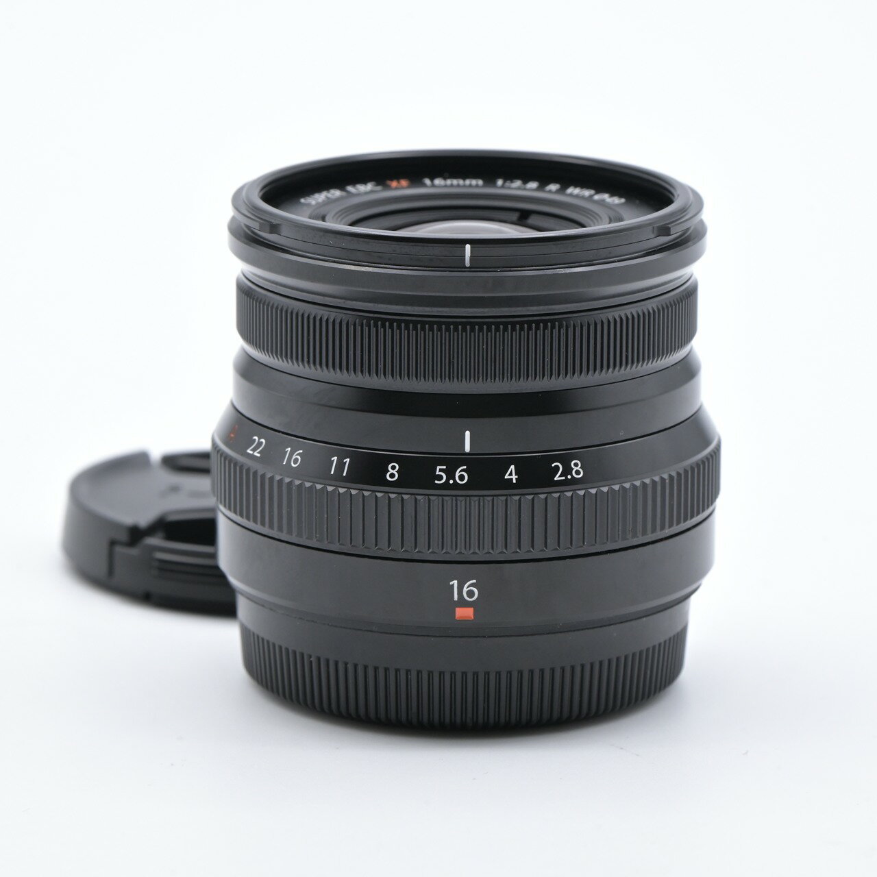 商品説明外観使用感が少なくわずかにすれがある程度で大変きれいな状態です。写真でご確認ください。光学レンズ内は撮影に影響するカビやクモリもなく視認性良好でございます。動作検品動作確認実施しており問題ありません。付属品写真に掲載されているものが...