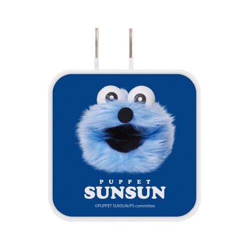 家庭用コンセントから電子機器を充電できるAC式充電器です。 USB出力端子とUSB Type-C出力端子から同時に給電が可能です。 急速充電に対応。Type-C:5V 3A／Type-A:5V 2.4A／最大出力は3.4A(2ポート合計) ...