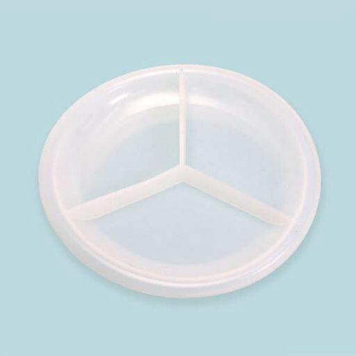 素材:シリコン 出来上がりサイズ(内寸):W128mmxH20mmxD128mm レジン液使用量:約98g