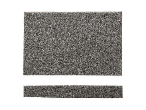 この製品はフィルター付換気カバー「ポレット」の断熱性向上と外部騒音を低減するために、ポレットに貼り付けて使用する部品です。 サイズ:W165xH105mm、W165xH20mm