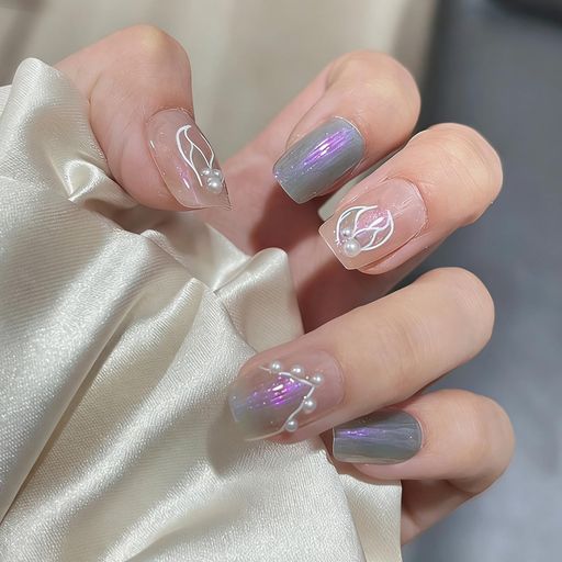 【自然なフィット感】エコABS素材を使用しており作ったネイルチップため、通気性と光沢感があり、後端部が薄い、前端部が厚いの特徴あり、爪の表面に貼りやすくて自然なフィット感を実現に!長持ちして、壊れにくく、繰り返し使用することができます。 【...