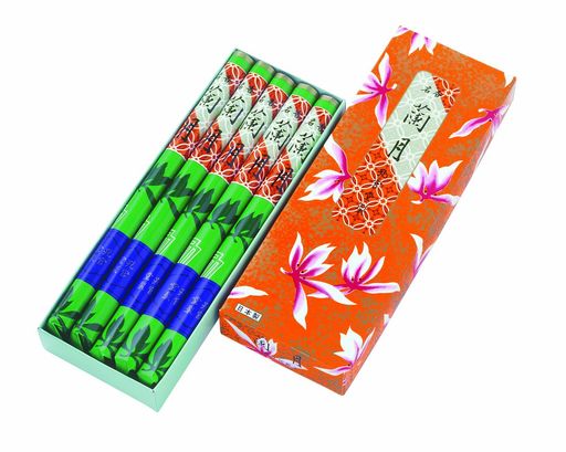 原産国:日本 内容量:約240g 商品サイズ(幅X奥行X高さ):86x35x240 質量:335