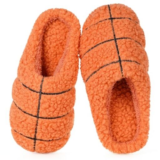 ふわふわ、もふもふ、丈夫で軽量、柔らかくて抗菌防臭、冬には冷える足を温めてくれるスリッパです。 アウトソールは、滑り止め機能搭載、滑りにくいです!肉厚いソールで、長く踏んでも崩れにくく、歩きやすいです! ふかふかのクッション性で足裏を優しく...