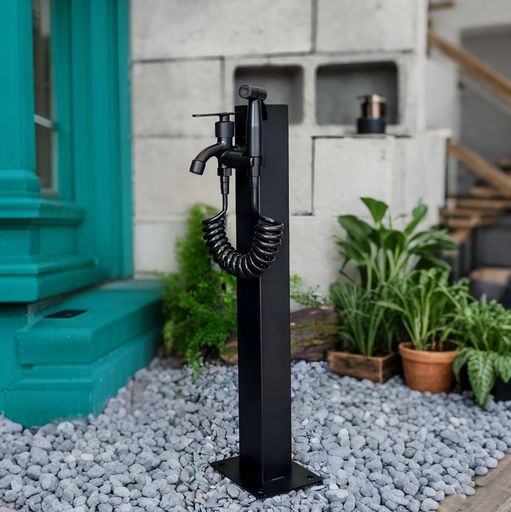 【スタイリッシュなデザイン】:縦型蛇口、ファッショナブルでユニークな形状デザイン、美しい芸術作品のように見えます。 滑らかな外観デザイン、滑らかなライン、細かい細工、ショーファッション。 屋外の別荘では、別荘の建築スタイルと完全に統合され、...