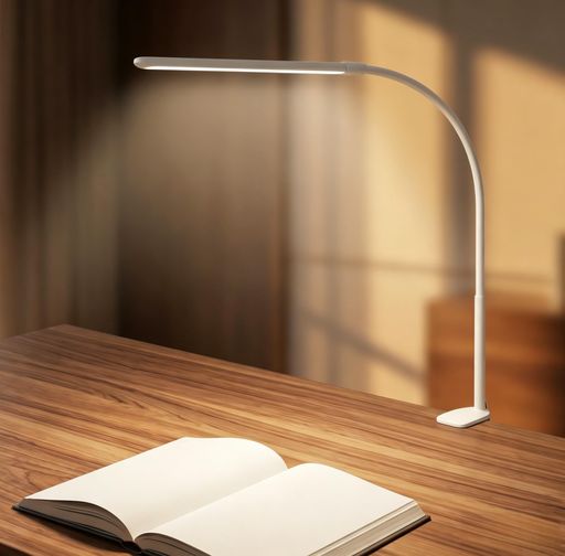読書 10段階の明るさ調節機能 USB給電&amp;安定クランプ:USBインターフェースで給電するため電源の確保が簡単。頑丈なクランプ式ベース(幅5.5cm・奥行10cm)でデスクにしっかり固定できます。 フレキシブルなロングアーム:70c...