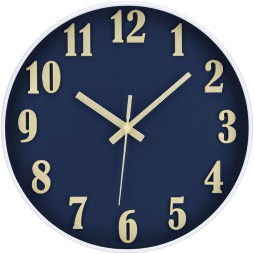 【商品仕様】サイズ:直径約30cm、奥行約6cm、重量約740g。文字盤素材:プラスチックとガラス、電池:単3乾電池1本(付属電池なし)。壁掛け用フックが付いています。 【蓄光・発光】数字や針には、蓄光インクという特殊な素材を使用しているた...
