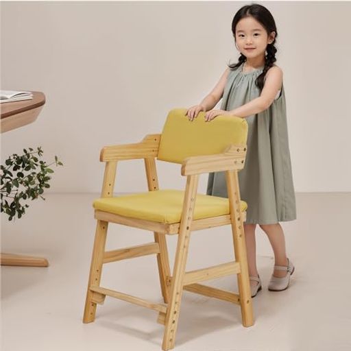 【商品仕様】サイズ:幅48*奥45.5*高さ78cm。座面の高さは地面から50~35cmの範囲で調節可能。さらに、フットレストは地面から18~3cmまで調節でき、お子様の身長や座り方にぴったり合わせることができます! 【重量】5.3KG。 ...