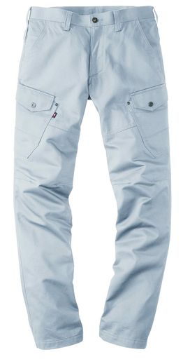 細身のシルエットでかっこよく着こなしできます。 ヴィンテージ感あるデザインで、防縮性加工もしているので、洗濯後の縮みも防ぎ、長くご着用頂けます。 素材:ワーカーズツイル(高密度織物)(綿100%) 仕様:綿100%、防縮性 通年用