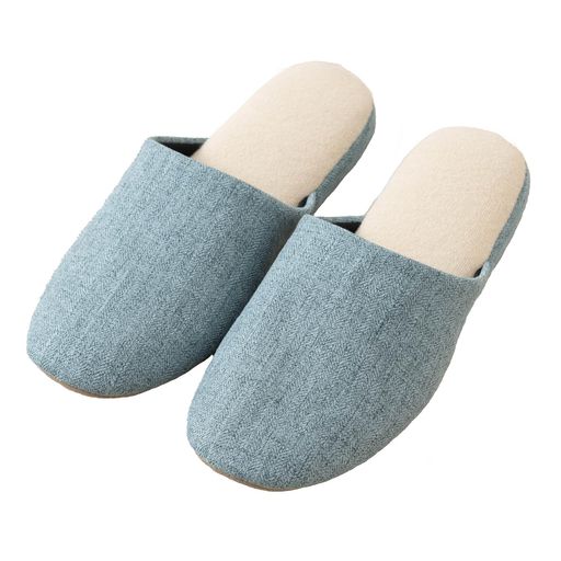 日常の使いやすさにこだわったスリッパ サイズ : 《Sサイズ》約21.5~23cm 素 材 : 《甲表・甲裏・中板》ポリエステル《底材》PVC 原産国 : カンボジア