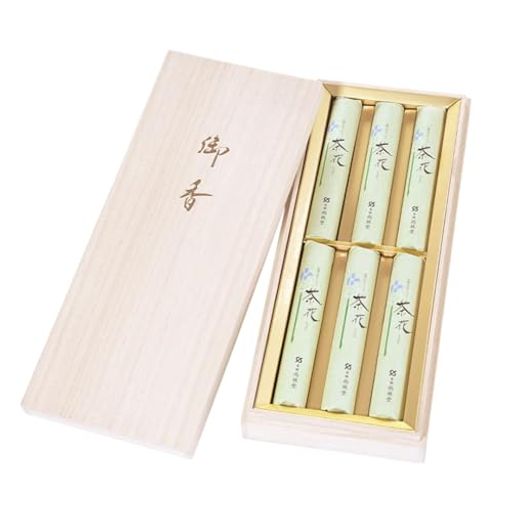 リラクゼーション 内容量:短寸(太)6把 線香の長さ:約13.5cm 燃焼時間:約25分 煙量:少煙 パッケージサイズ:縦325x横135x高さ45mm