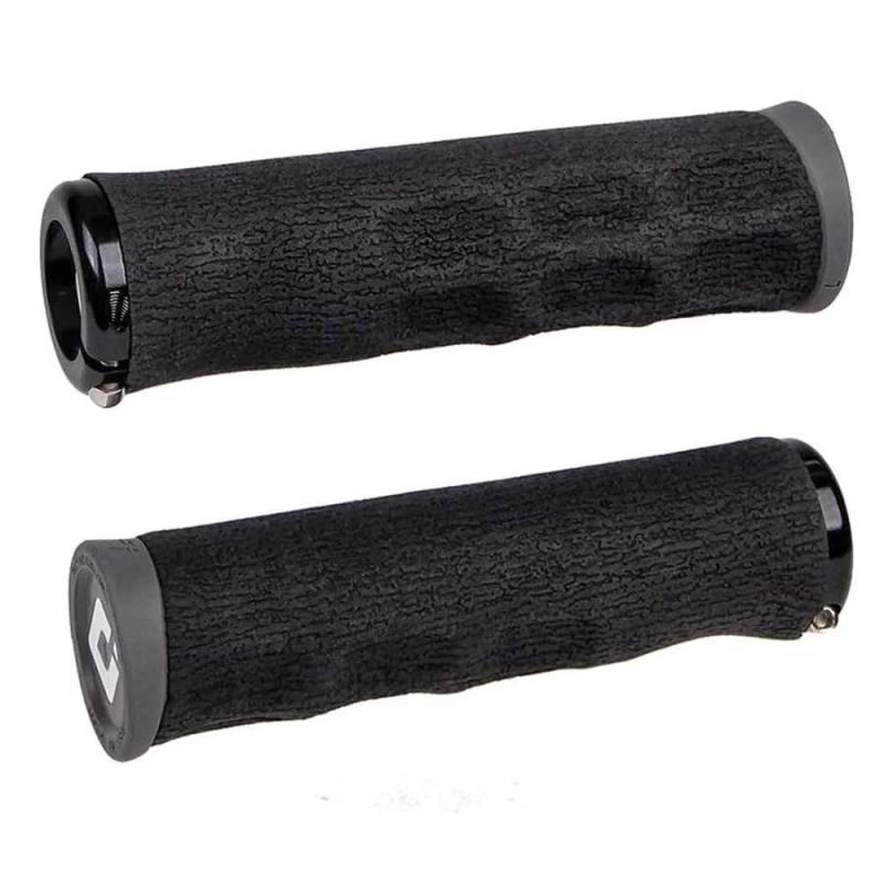 オーディーアイ(Odi) DREAD LOCK V2.1 Lock-On GRIPS BLACK D36DLBBエルゴノミック・フィンガーフィットデザイン 『DREAD LOCK』は握りやすさとコントロール性を重視した、左右非対称のエルゴノ...