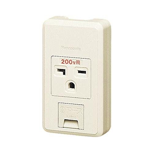 パナソニック(Panasonic) リファインシリーズ15A・20A兼用露出アースターミナル付接地コンセント20A250V フル端子 WKS296定格:20A 250V速結端子送りなし適用電線φ1.6、φ2発売日:2003年5月21日