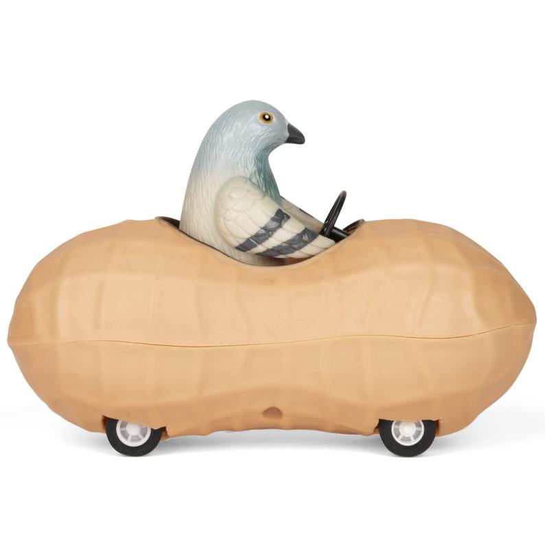 Accoutrements Archie Mcphee Pigeon in a Peanut Pull Back Toy Car (13038)ハトも運転を夢見ています。私たちが頭文字ピーナッツカーの艦隊を始めたとき、ハトが飛ぶ代わりに運転...