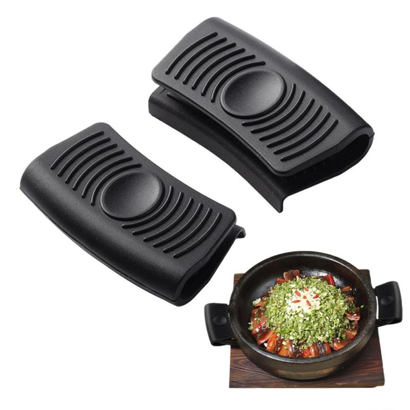 鍋つかみ シリコン ミトン 火傷防止 耐熱 耐冷 滑り止め グリップ付き 鍋ハンドルカバー 厚手 鍋耳クリップ オーブン対応 洗える 再利用可能 ブラック 2個セット🧤【セット内容・サイズ】 シリコン製鍋つかみ2個セット（ブ...