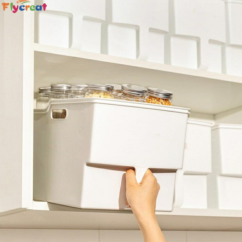 吊り戸棚の“手が届きにくい空間”を、見える化・使いやすく。 吊り戸棚の上段や奥行きは、収納には最適でも、いざ使う時に取り出しにくく、つい物が溢れがちなスペース。この収納ボックスは、そんな悩みを解決し、空間を効率的に活用するお手伝いをします。...