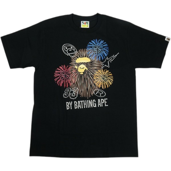 商品情報 ブランド A BATHING APE 商品名 26SS FIREWORK BY BATHING APE TEE BLACK 日本限定Tシャツ カラー 黒 サイズ S 素材 コットン100％ 付属品 専用の保存袋 商品管理番号 30...