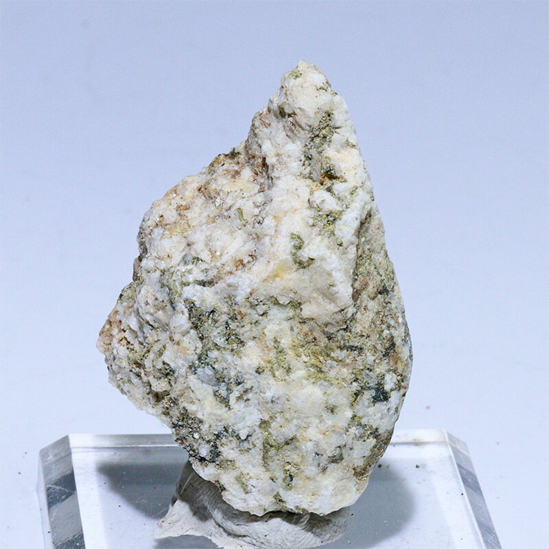 【サイズ】約39x25x16mm【素材】スギライト【内訳】1点【 天然石 パワーストーン アクセサリー ファッション 雑貨　】スギライトは日本人が発見し、新鉱物として世界的に認知された天然石です。九州大学地質学科岩石学部教授である「杉健一」...
