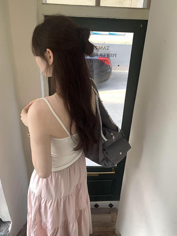 ・スタイル: 少女風、清新甜美、甜美清新・カラー展開: 白色、黒色、灰色・主な素材: 綿80-90%、ポリエステル30%以下・袖丈: ストラップ・パターン: 無地・フィット: スリムフィット・長さ: ショート丈・伸縮性: 中程度・対象: 女性用