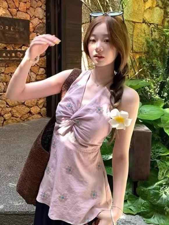 ・スタイル: 甘美風・スタイルタイプ: 清新甘美・クロスボーダー スタイルタイプ: 甘美清新・デザイン: ハルターネック・フィット: Aライン・丈: 普通丈・柄: プリント・トレンド要素: ツイスト・素材名: コットンリネン・主素材成分: ...